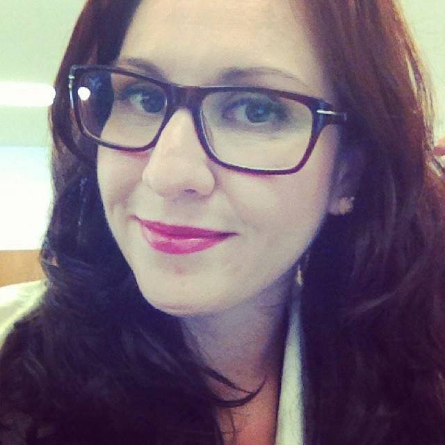 Conectando públicos. E gerações. - Faculdade Cásper Líbero